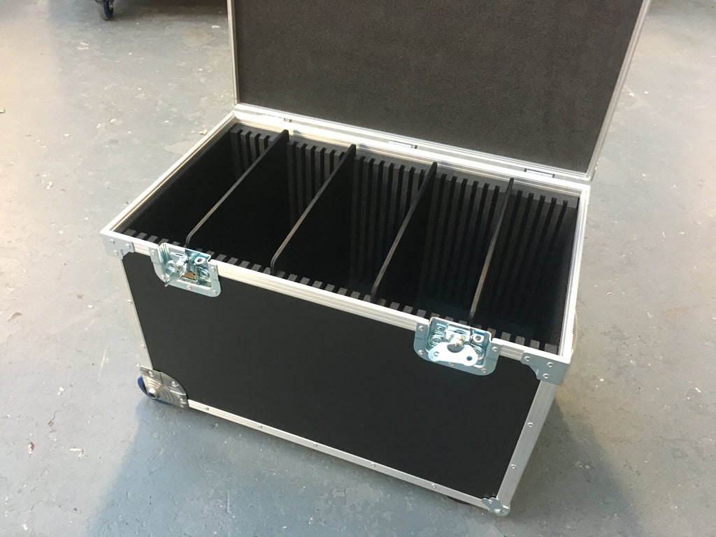 Lightweight Wheeled case, movable dividers. i/d 600x300x300mm Ref. 792 ...